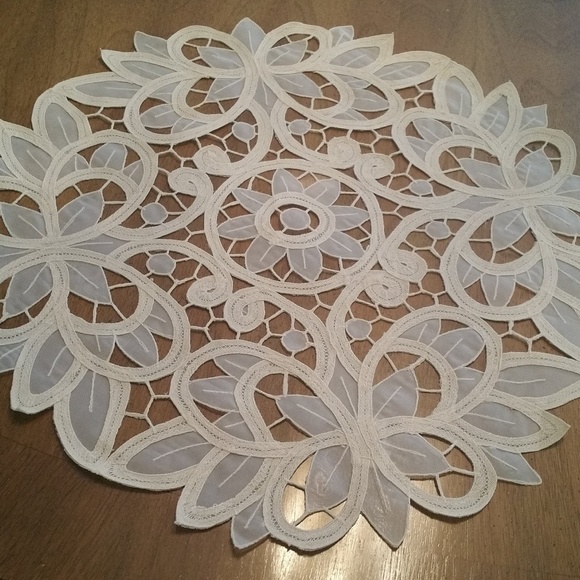 Vintage | Dining | Vintage Off White Centerpiece Sheer Fabric Doile ...